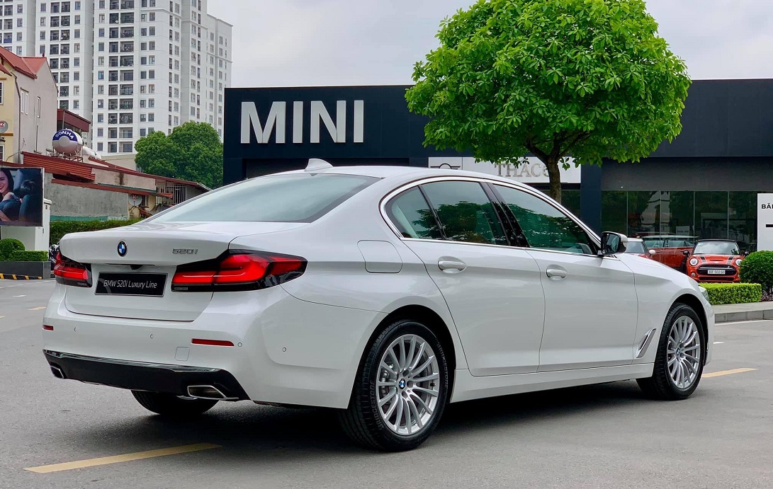 BMW 520i 2023 - Showroom trung bày & Dịch vụ bảo dưỡng, sửa chữa xe BMW chính hãng duy nhất tại ...